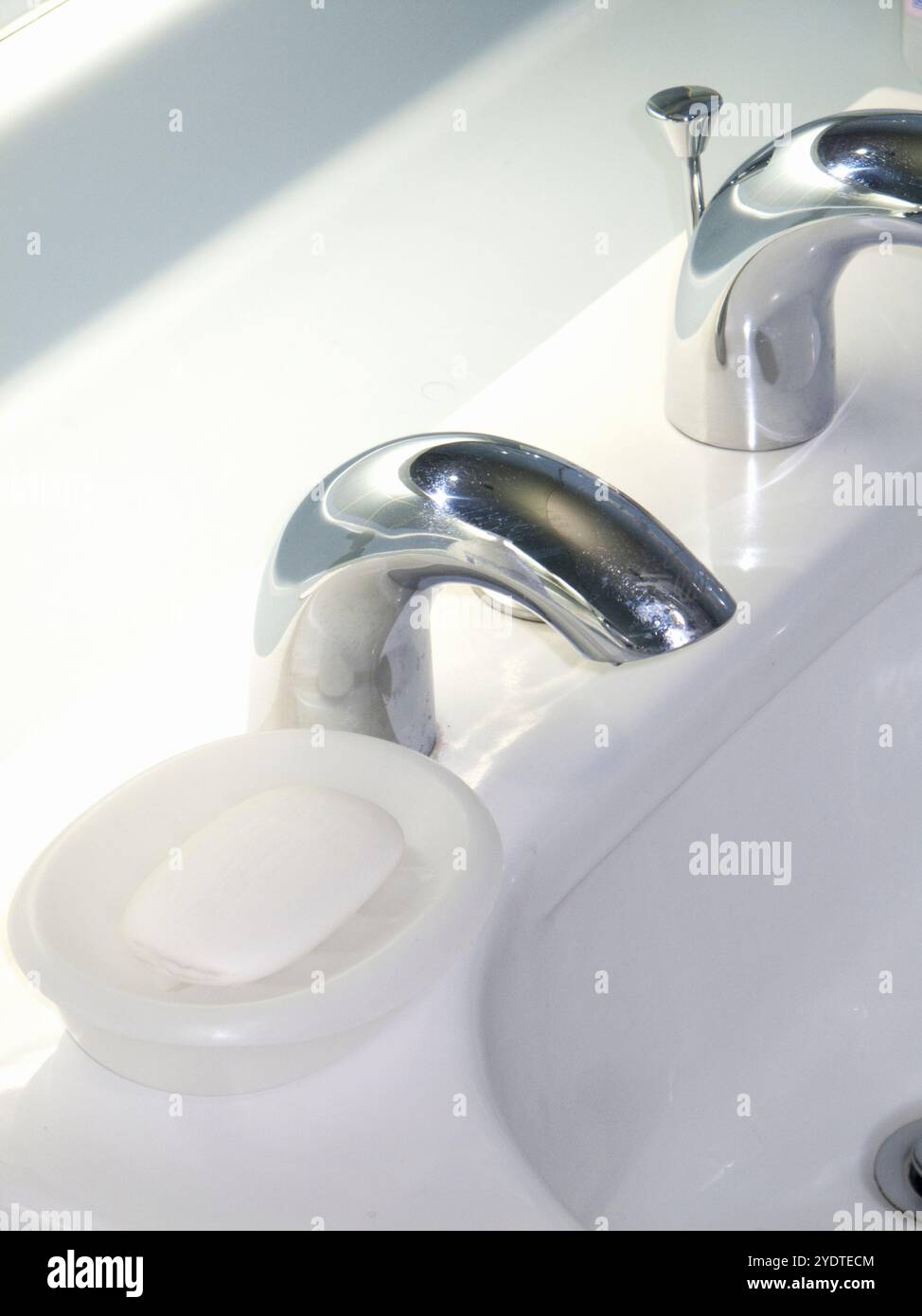 Toilet and wash basin hi-res stock photography and images - Alamy