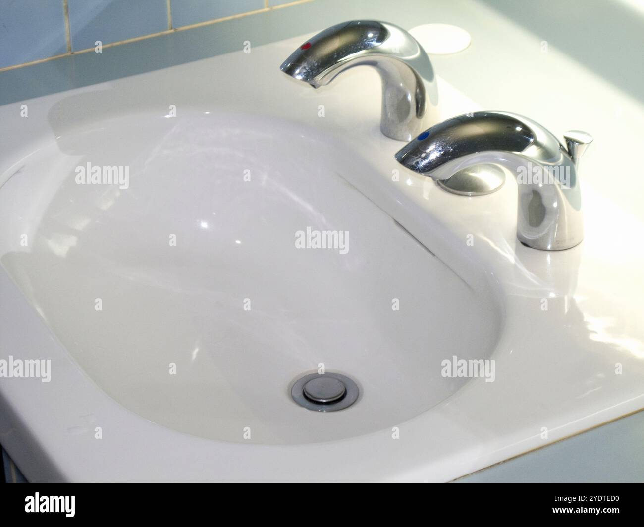 Toilet basin hi-res stock photography and images - Alamy