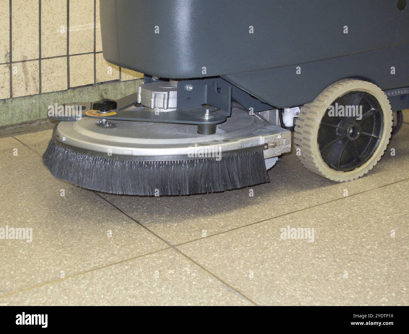 Brush vacuum cleaner cleaning hi-res stock photography and images - Alamy