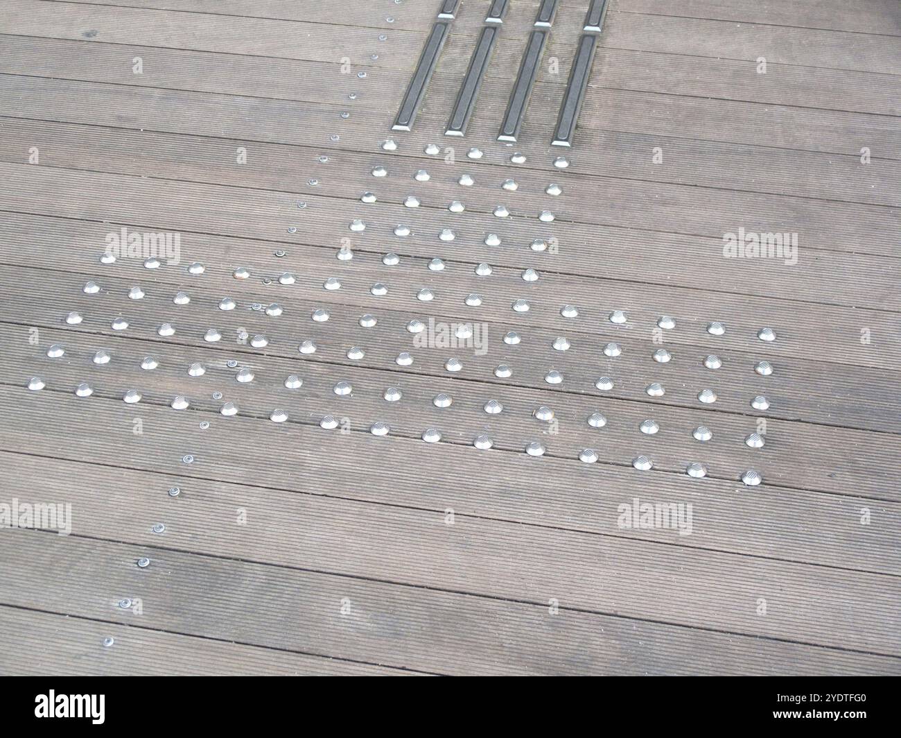 Braille block hi-res stock photography and images - Alamy