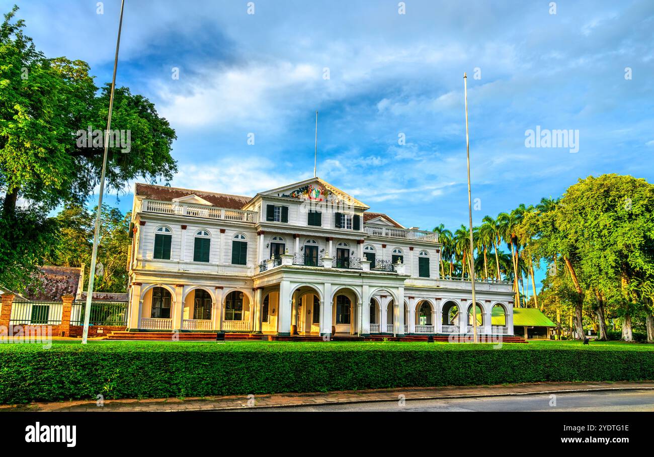 Historical wooden building paramaribo suriname hi-res stock photography ...