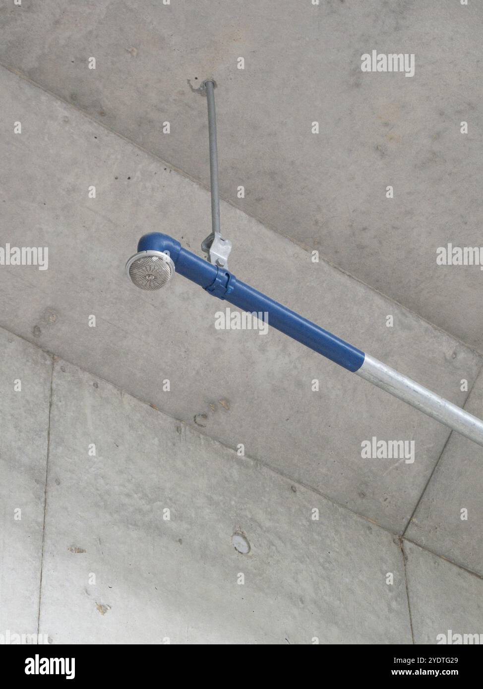 Fire sprinkler ceiling hi-res stock photography and images - Alamy
