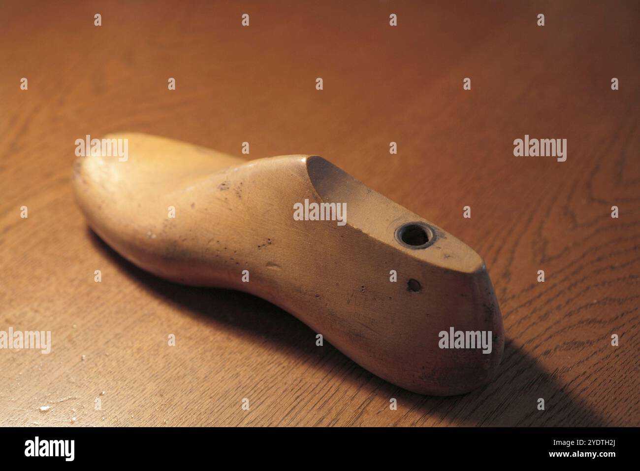 Shoe form tool hi-res stock photography and images - Alamy