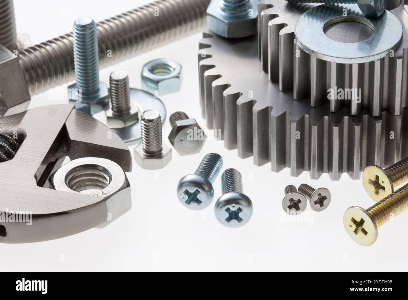 Gears and screws Stock Photo - Alamy