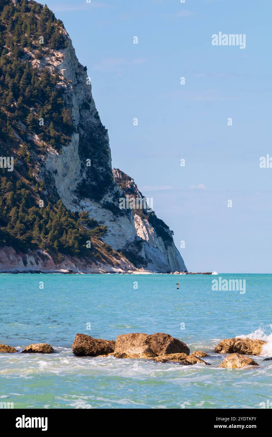 the beautiful beach of Urbani on the Conero coast Stock Photo - Alamy