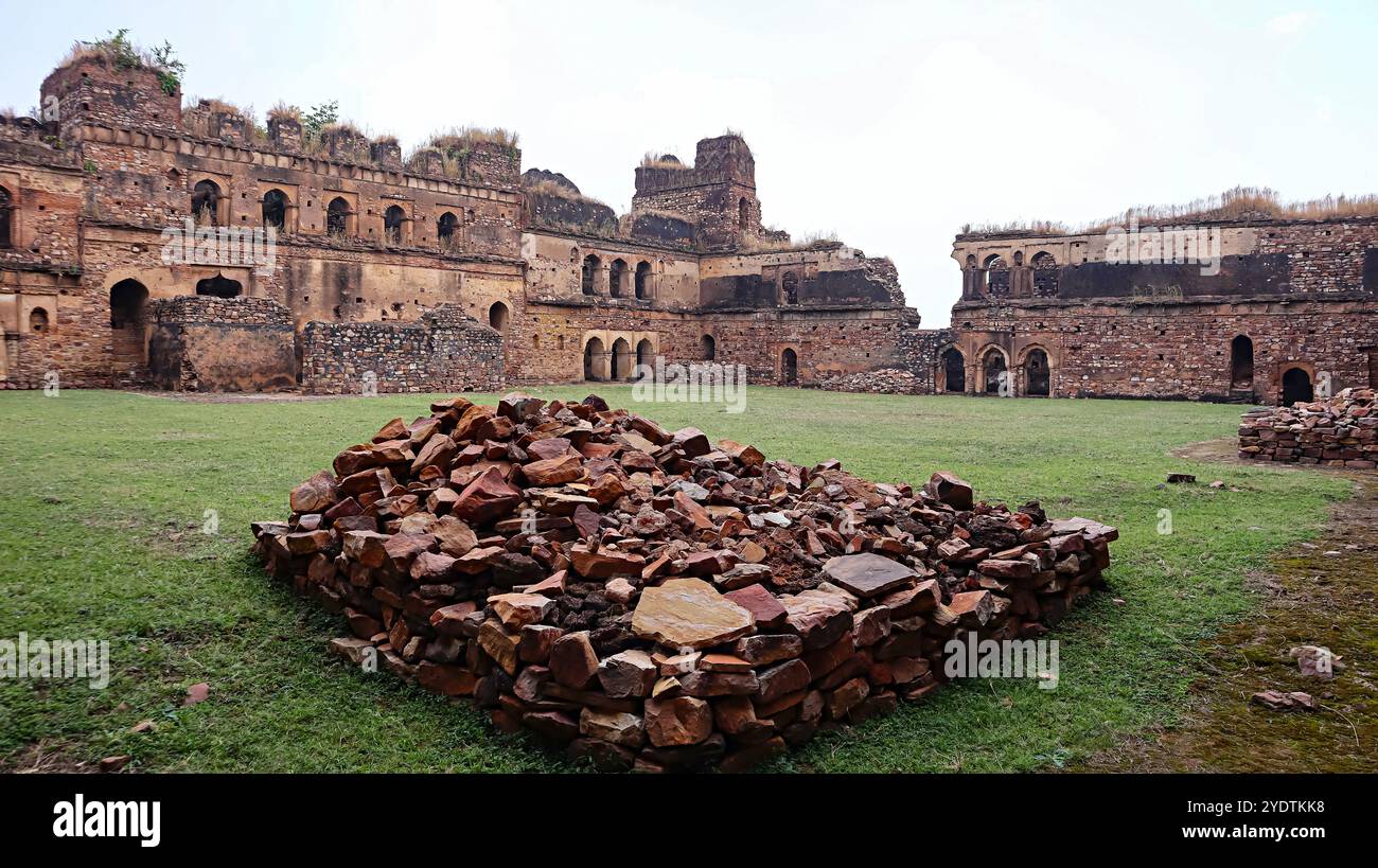 View of the ruined palace within Jharkhandi Fort, a 17th-century fort ...