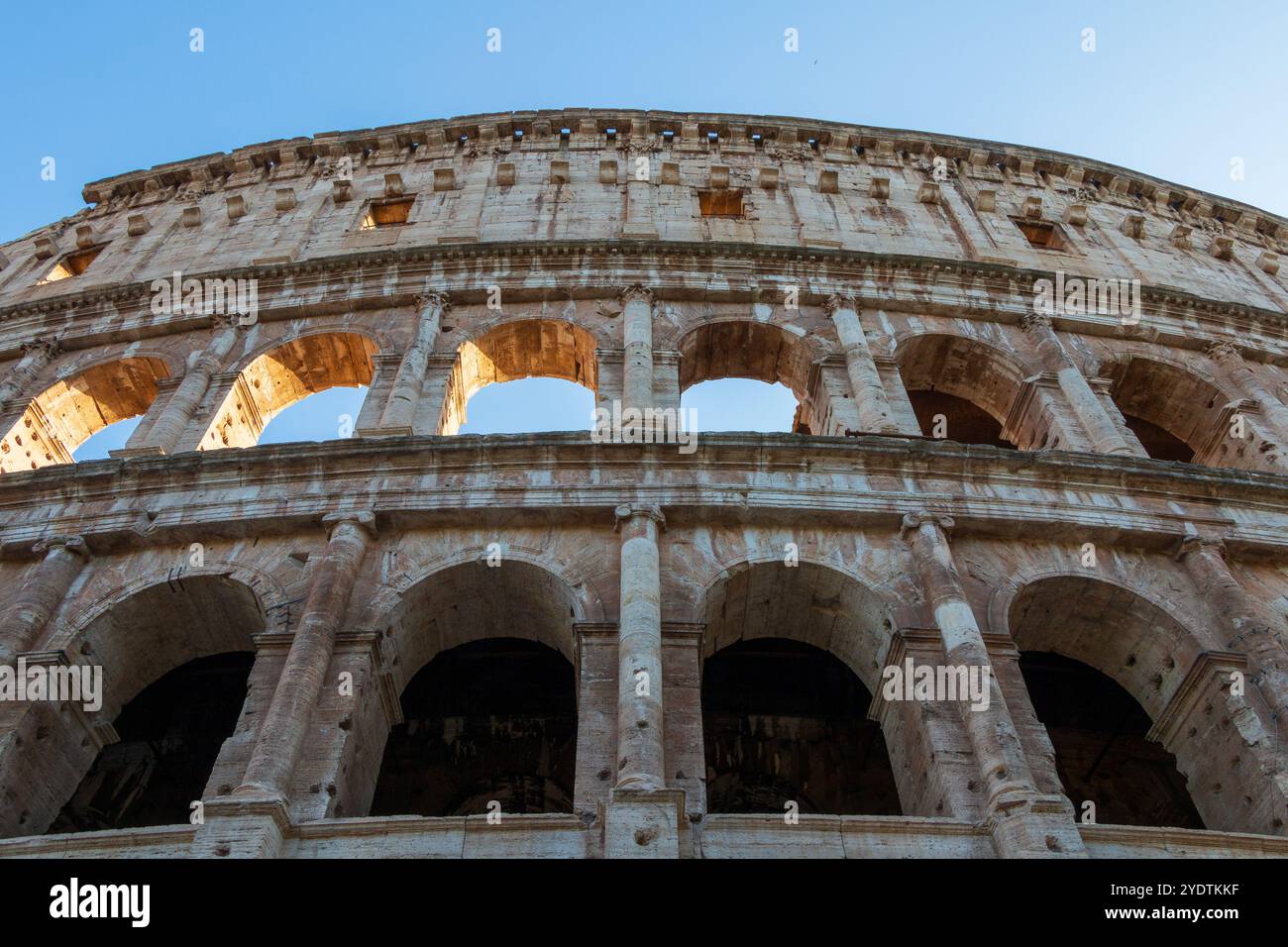 detail of the external facade of the Colosseum in Rome Stock Photo - Alamy
