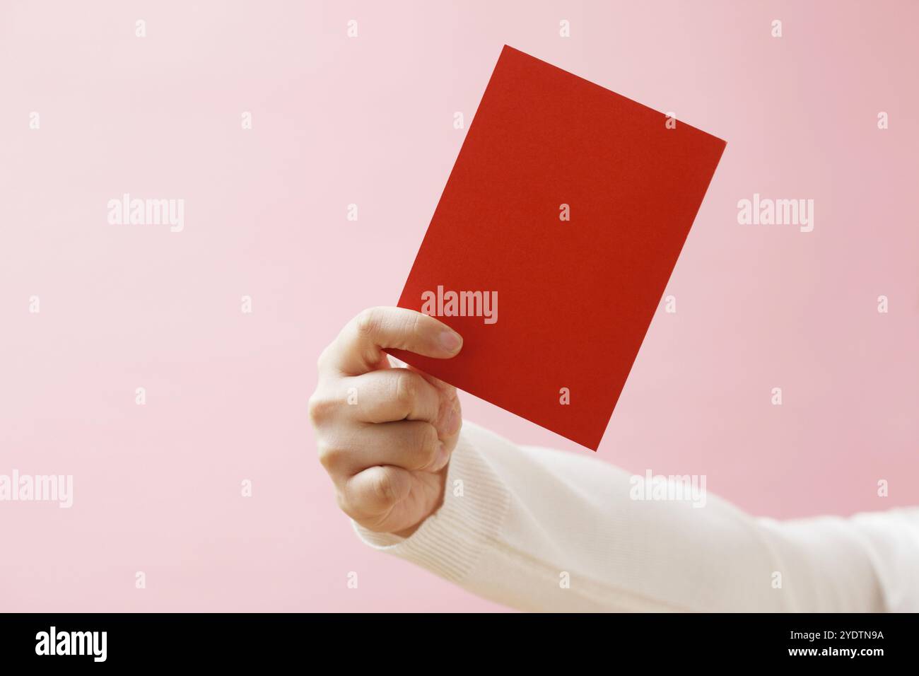 Hand referee red card hi-res stock photography and images - Alamy