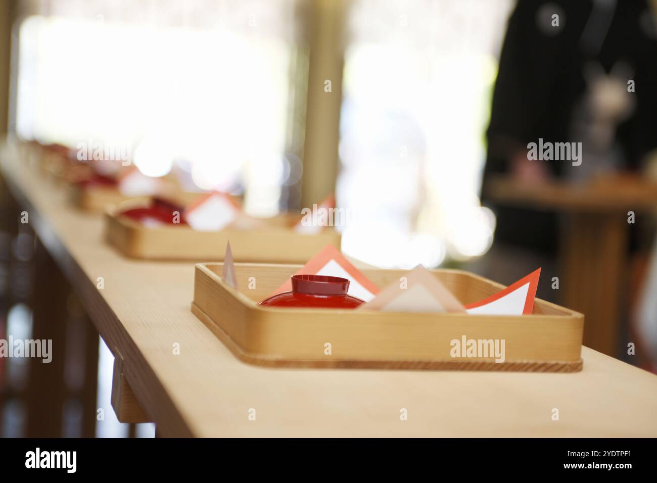 Japanese wedding sake hi-res stock photography and images - Alamy
