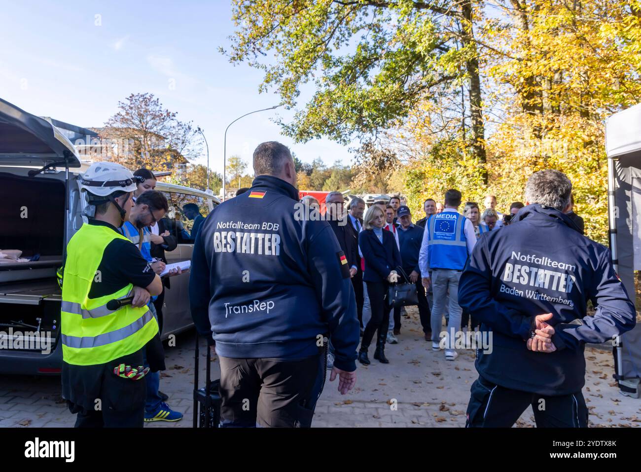 Notfallteam hi-res stock photography and images - Alamy