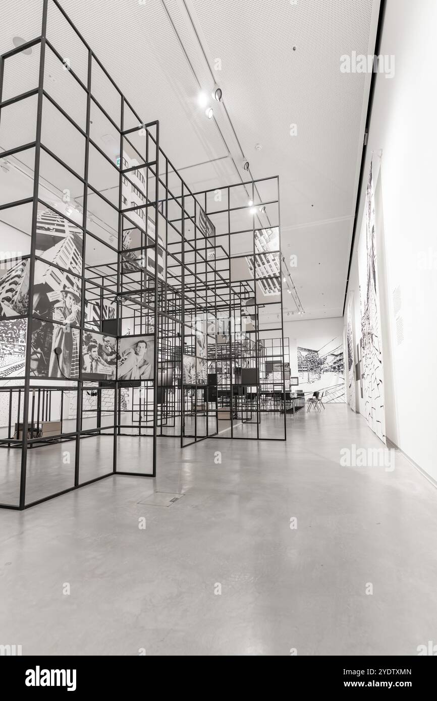 Modern items hi-res stock photography and images - Alamy