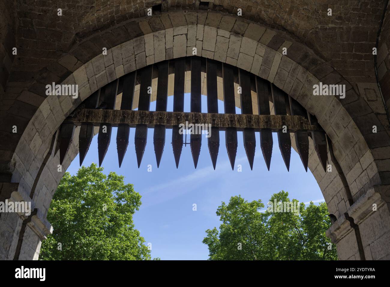 Portcullis of the medieval Severinstorburg in Cologne Stock Photo - Alamy