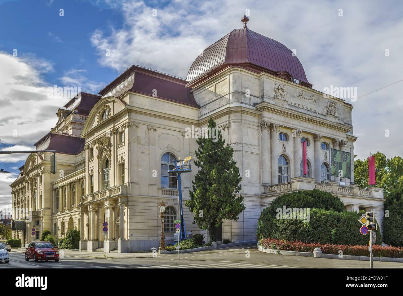 Graz opera house exterior hi-res stock photography and images - Alamy