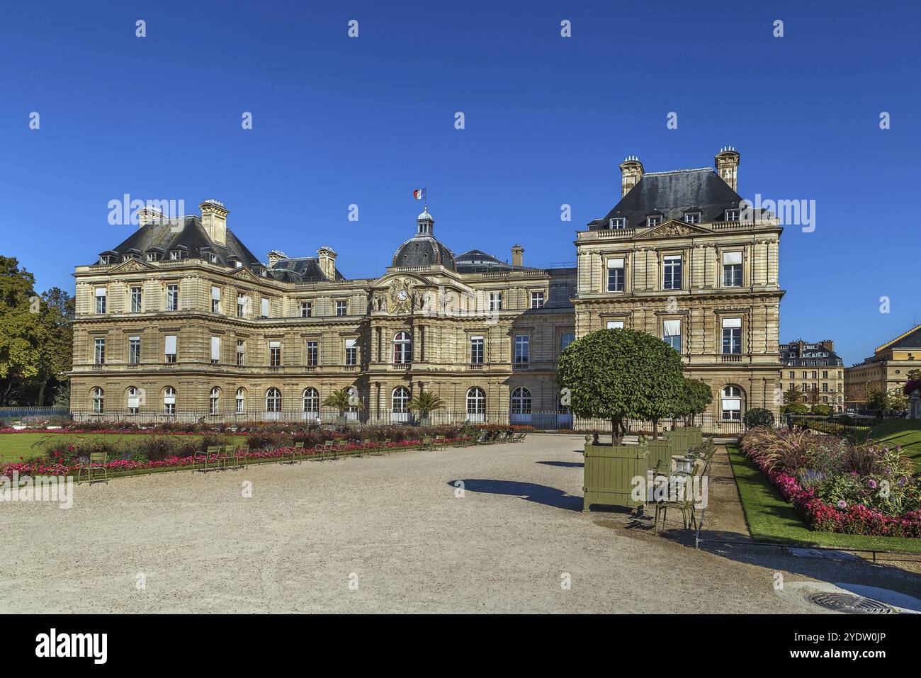 Palais de luxembourg hi-res stock photography and images - Alamy