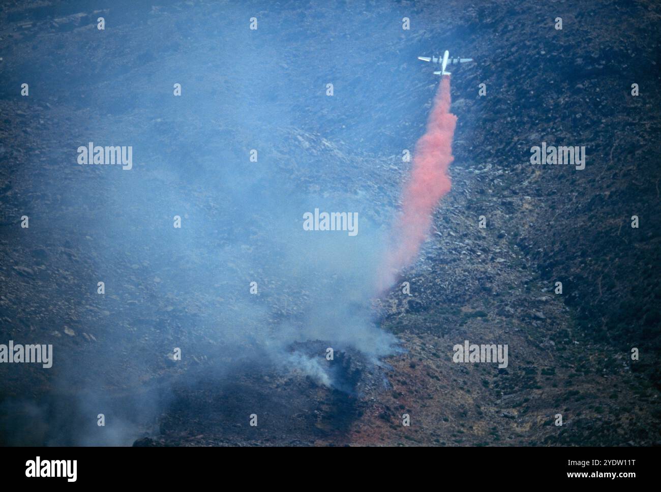 Fire california air tanker hi-res stock photography and images - Alamy