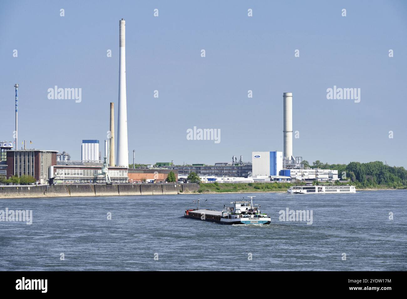 Ford-Werke GmbH's main plant in Cologne-Niehl on the Rhine Stock Photo ...