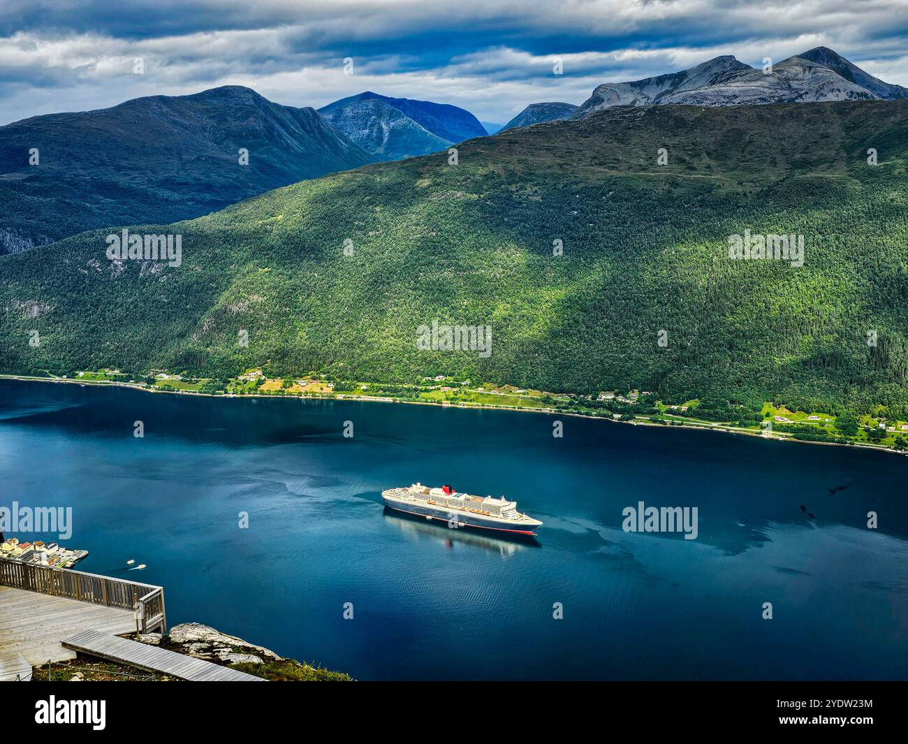 View over Romsdalsfjord, Andalsnes, More og Romsdal, Norway ...
