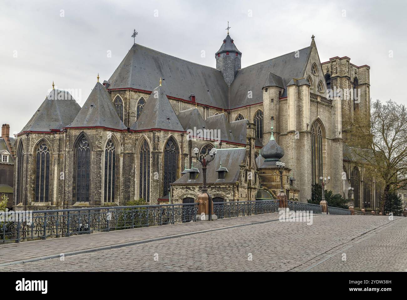 Belgian catholic churches hi-res stock photography and images - Alamy