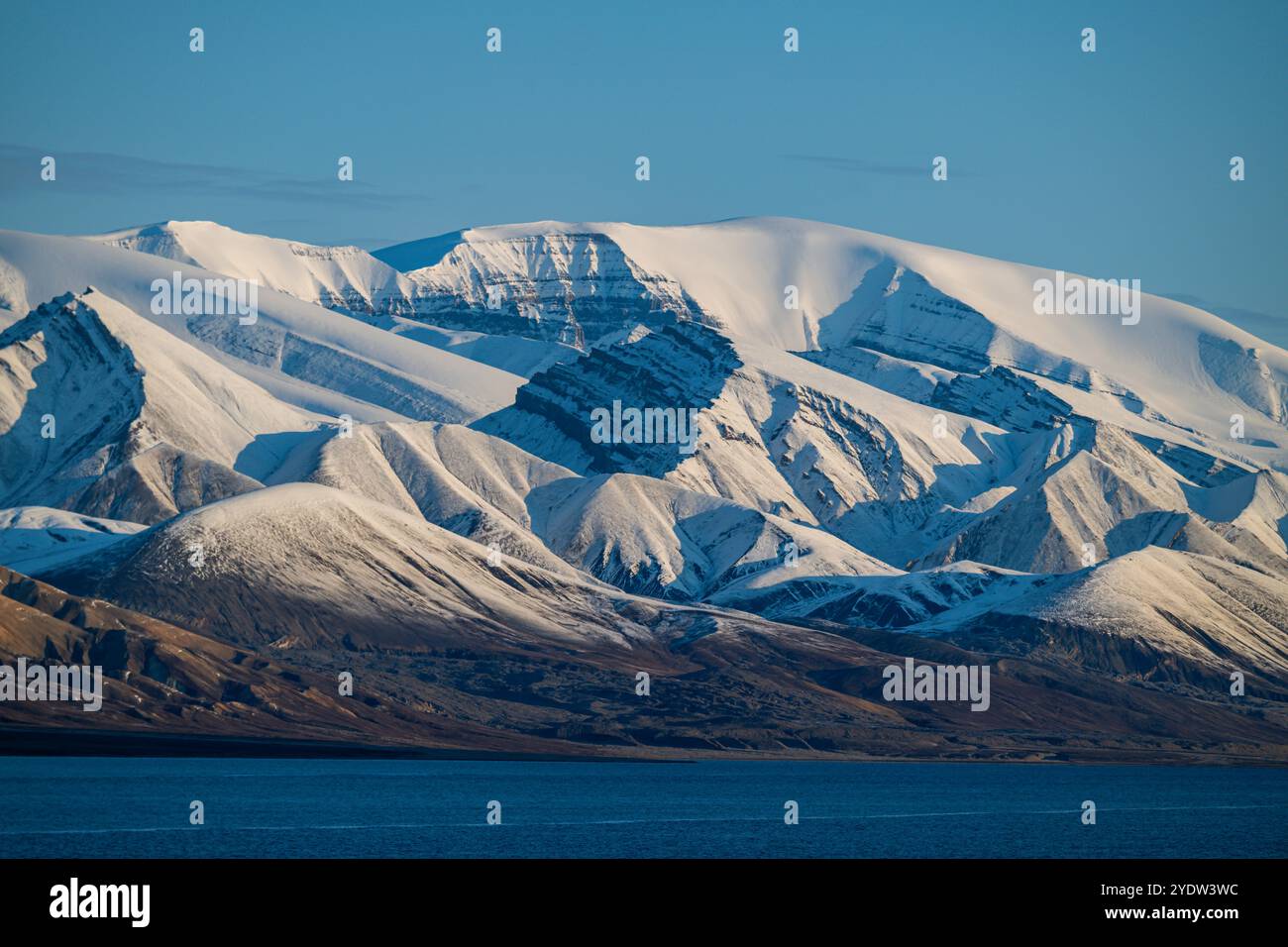 Mountainous landscape, Axel Heiberg island, Nunavut, Canadian Arctic ...
