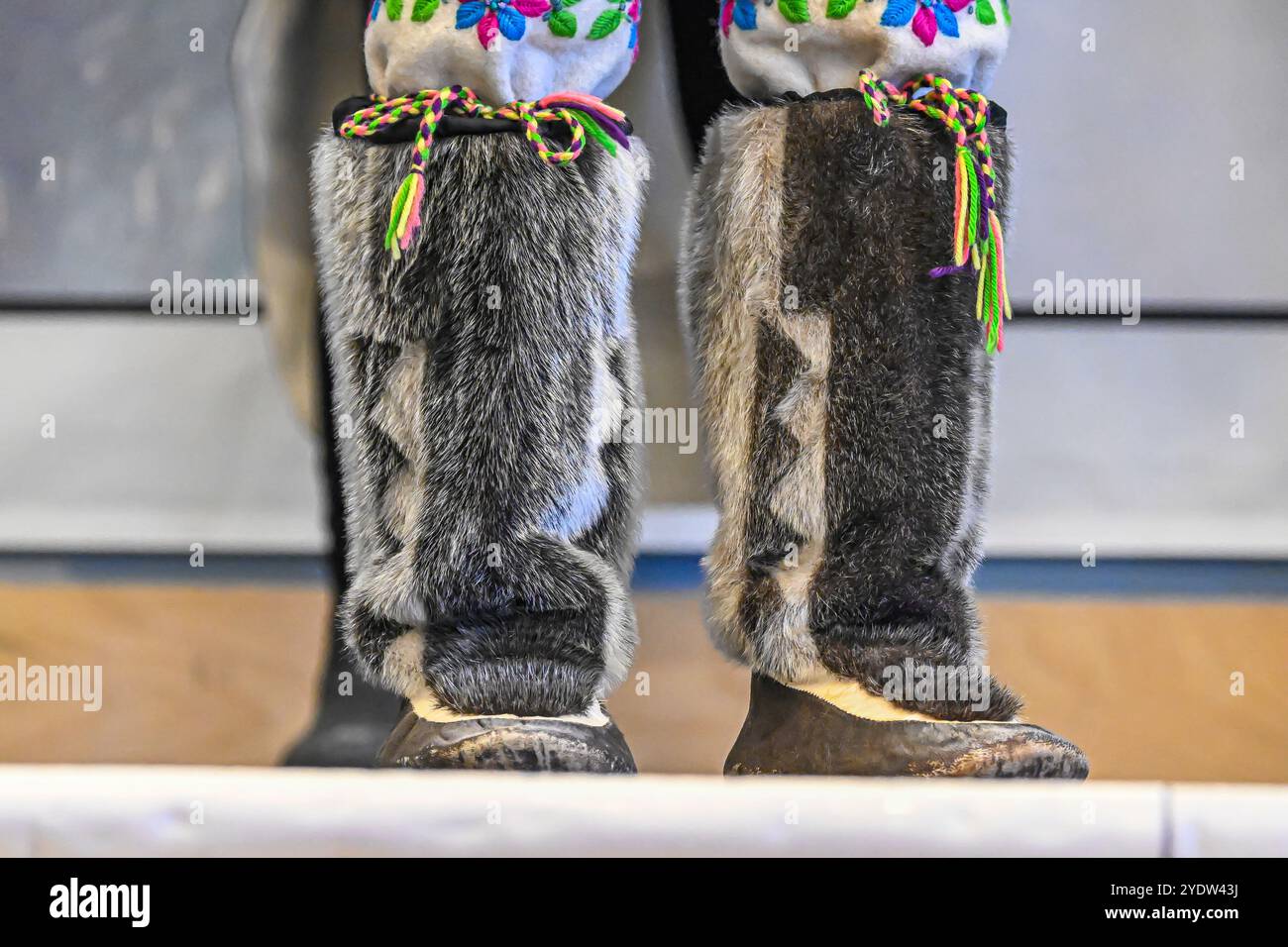 Canadian indigenous artisans hi-res stock photography and images - Alamy
