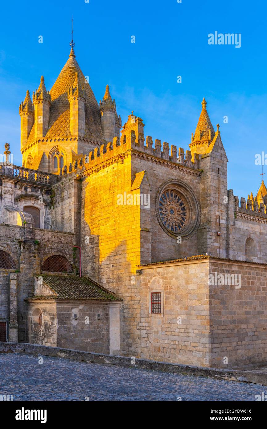 évora unesco world heritage hi-res stock photography and images - Alamy