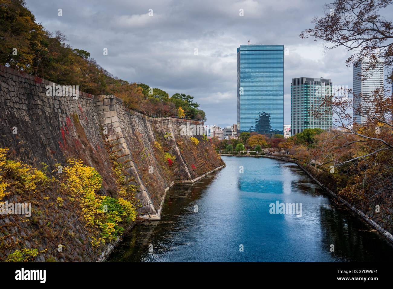 Osaka castle gardens vibrant trees hi-res stock photography and images ...