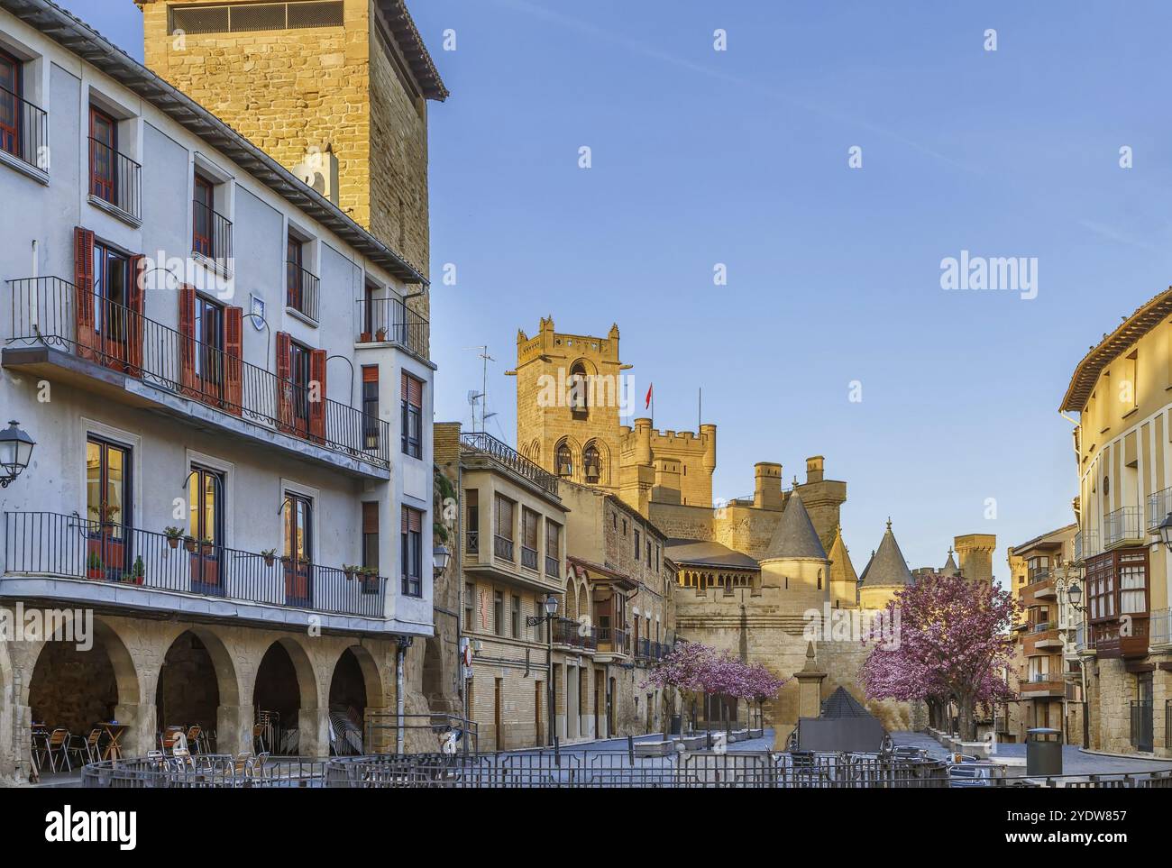 Streets olite hi-res stock photography and images - Alamy