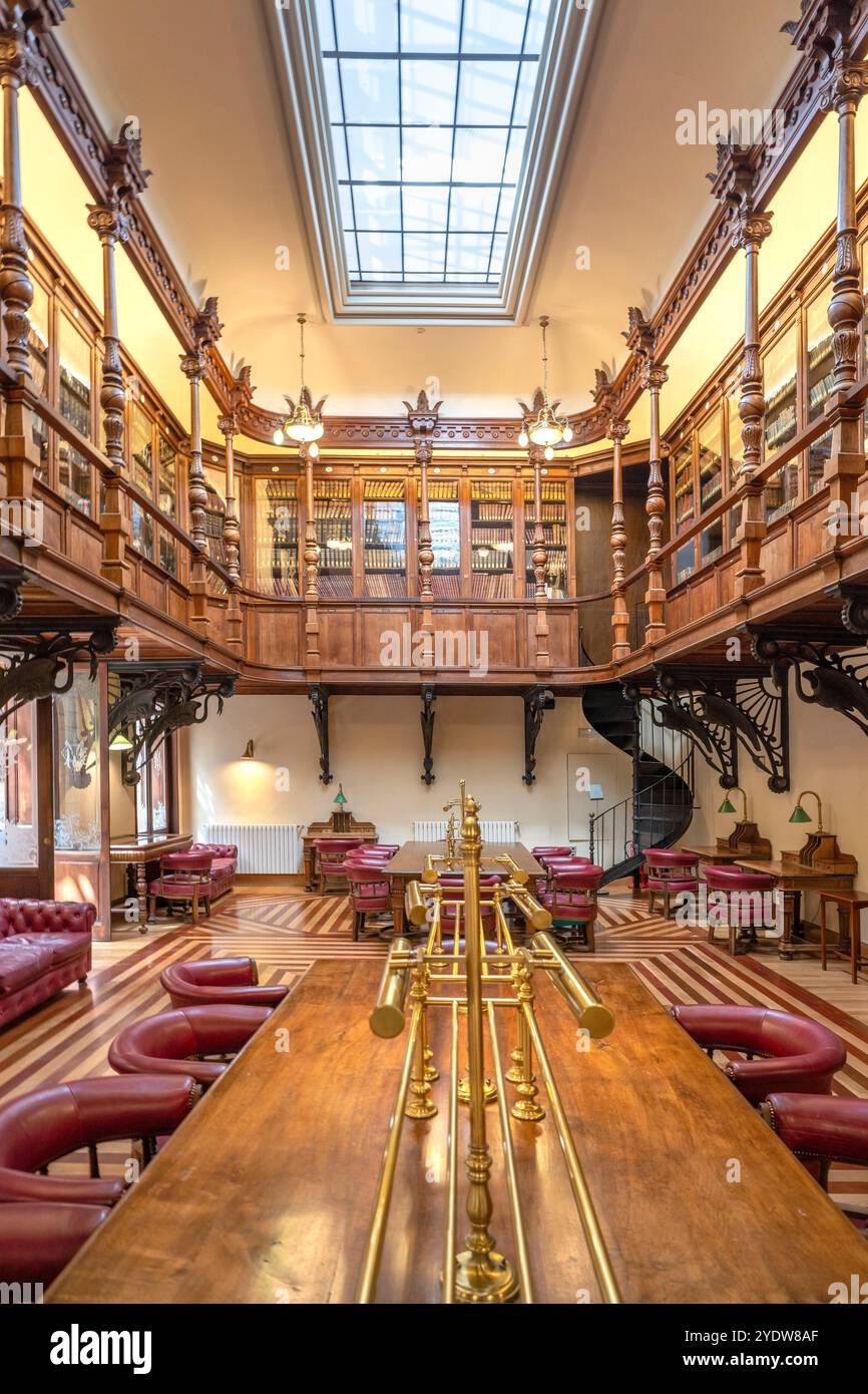 Reading room library real hi-res stock photography and images - Alamy