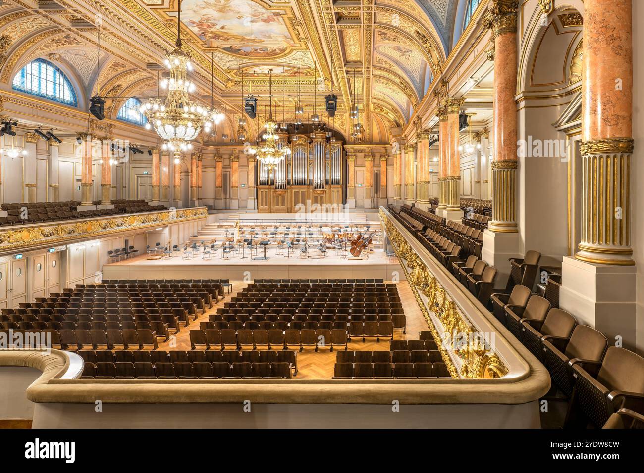 Tonhalle zurich orchestra hi-res stock photography and images - Alamy