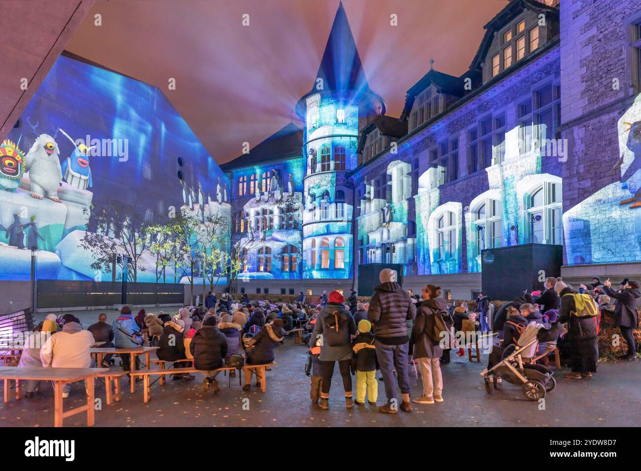 Illuminarium show hi-res stock photography and images - Alamy