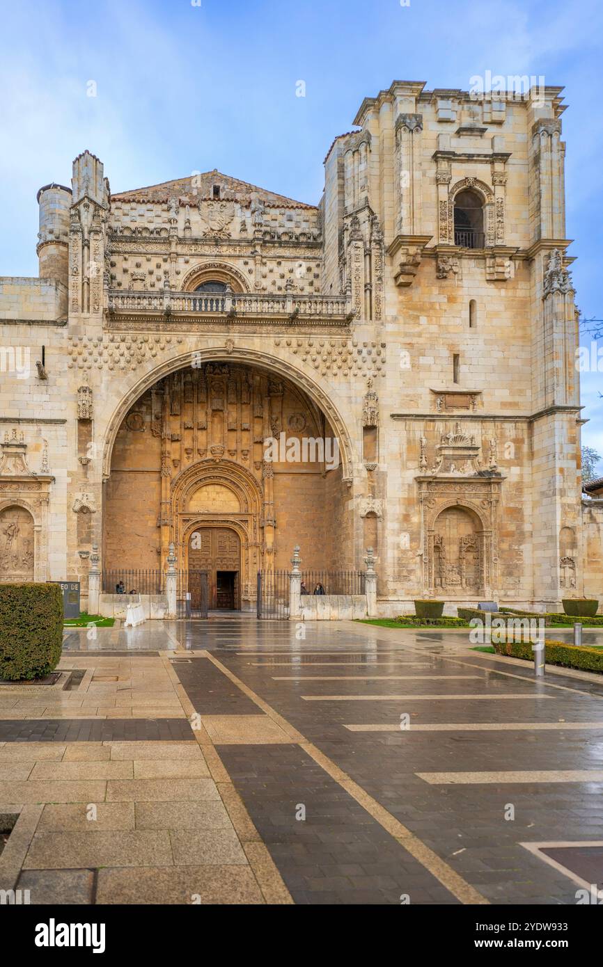 Convent of san marcos leon hi-res stock photography and images - Alamy