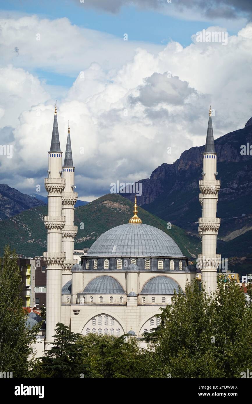The great mosque of tirana hi-res stock photography and images - Alamy