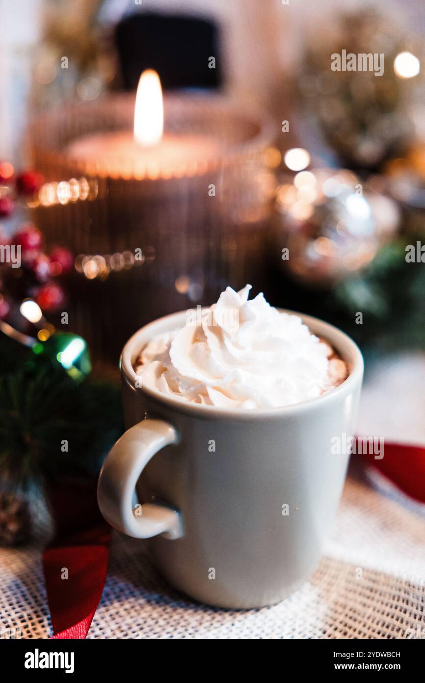 Cozy festive setting hi-res stock photography and images - Alamy