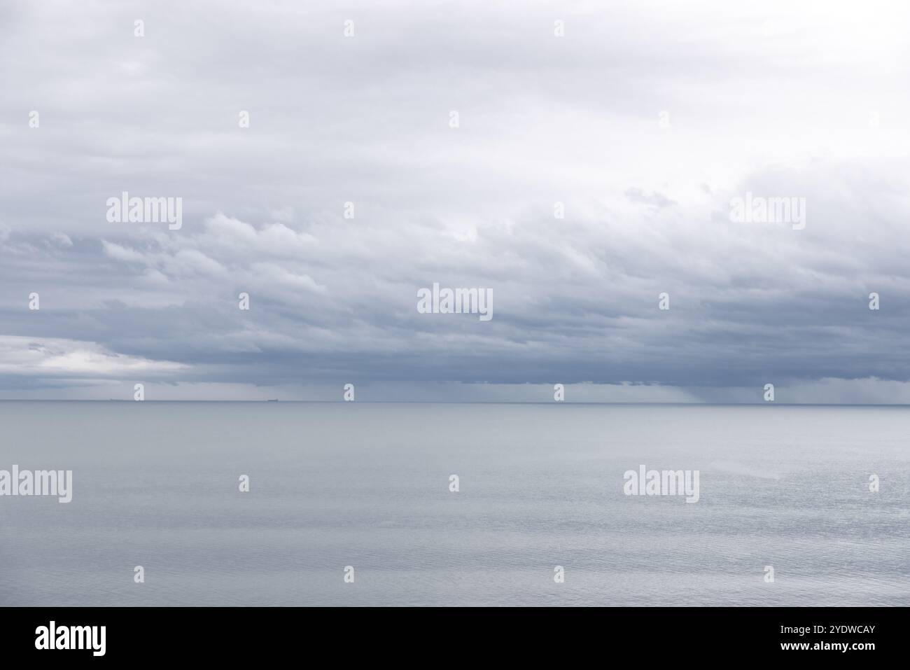 Overcast with horizon hi-res stock photography and images - Alamy
