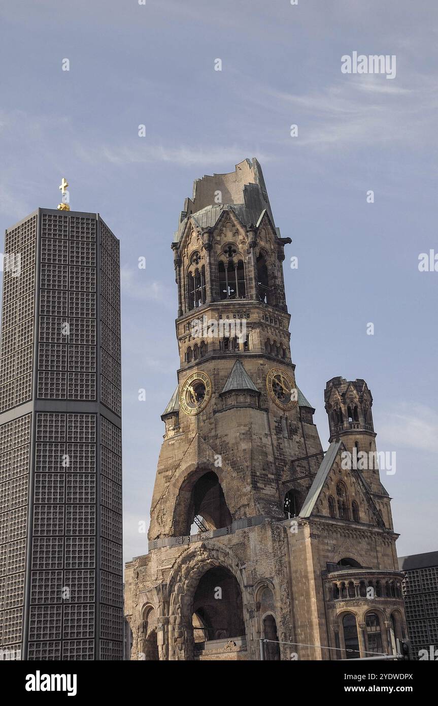 Blue tower architectural historical hi-res stock photography and images ...