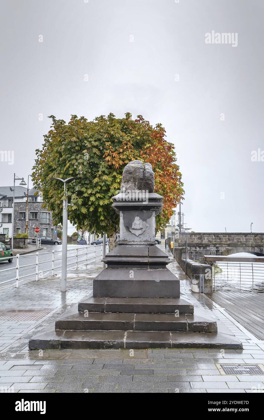 The Treaty Stone on which the Treaty of Limerick may have been signed ...