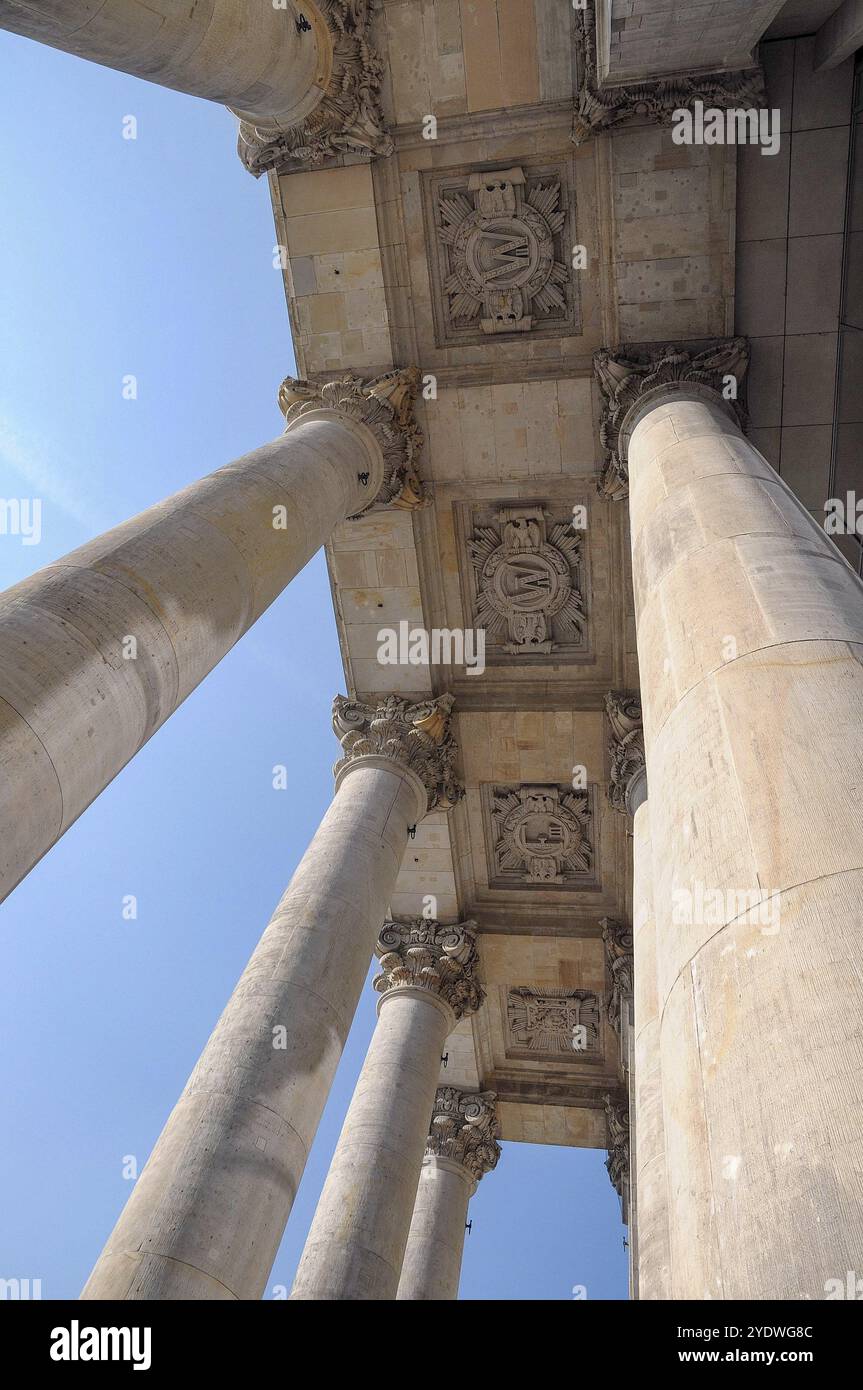 Close-up of the massive columns of the Reichstag building with ...