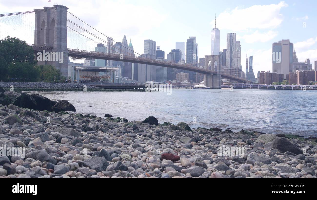 Brooklyn Bridge, New York City Manhattan downtown skyline architecture ...