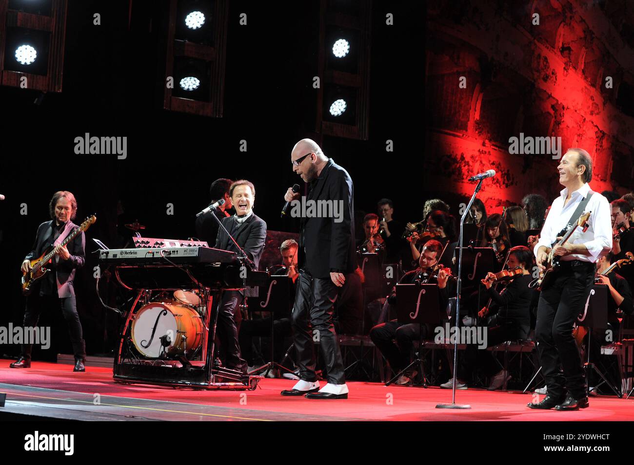 Mario biondi and pooh hi-res stock photography and images - Alamy