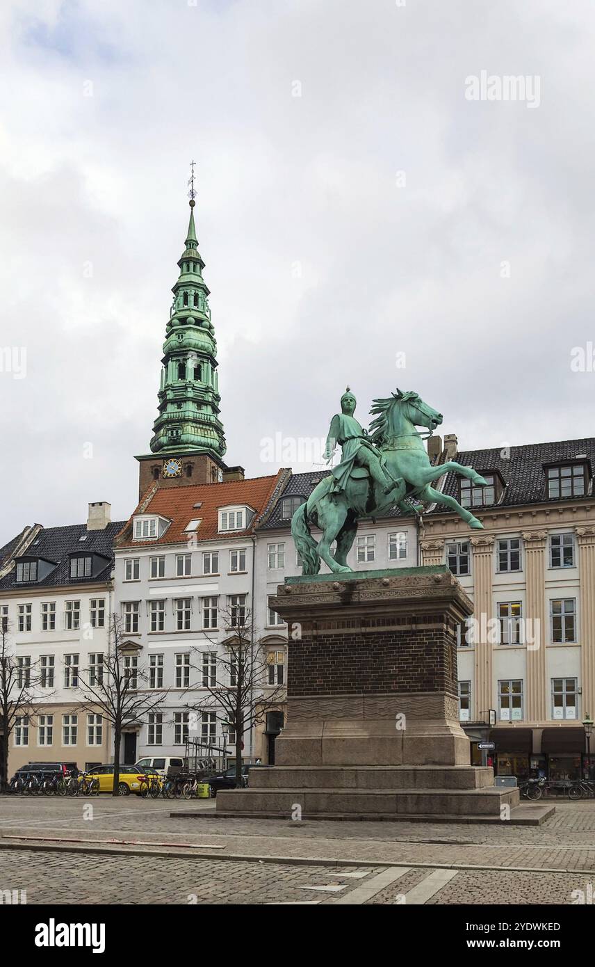 The equestrian statue of Absalon was designed by Vilhelm Bissen on ...