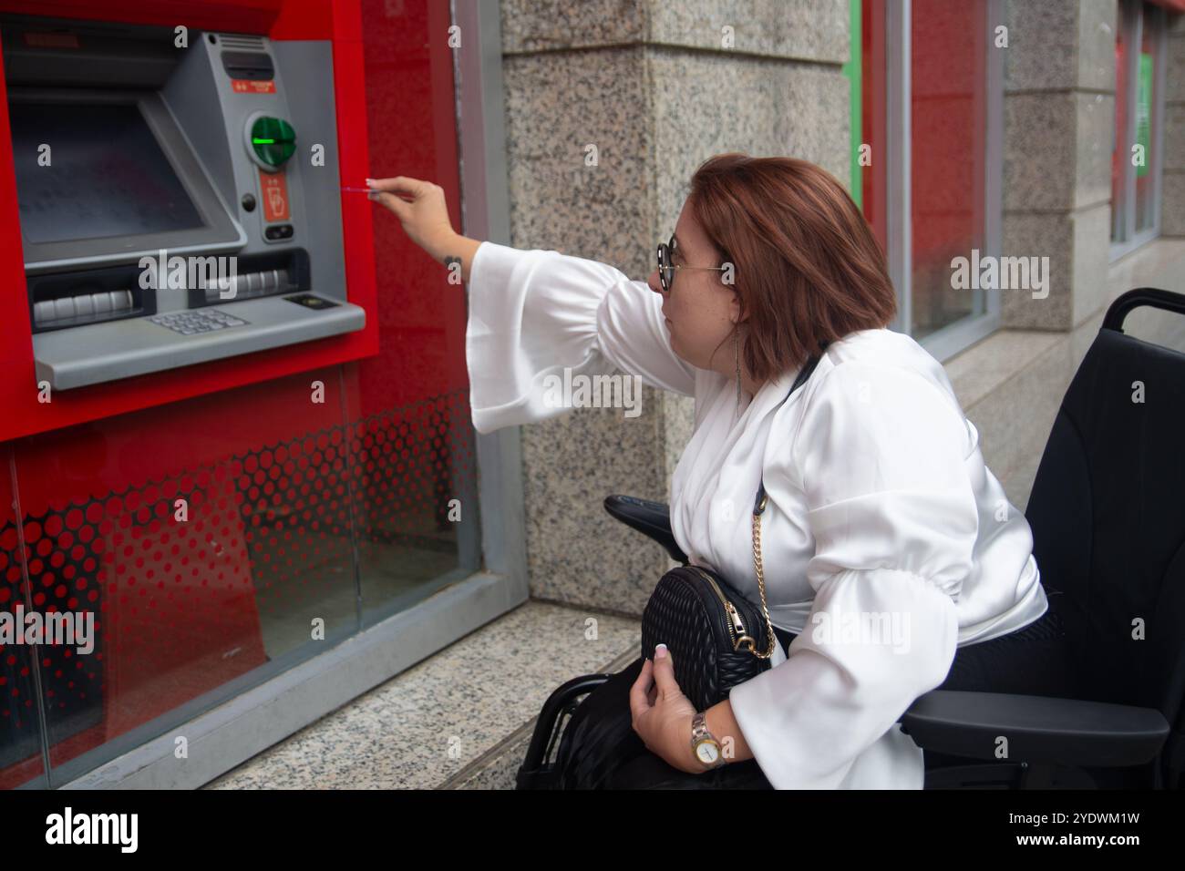 Atm card slot hi-res stock photography and images - Alamy