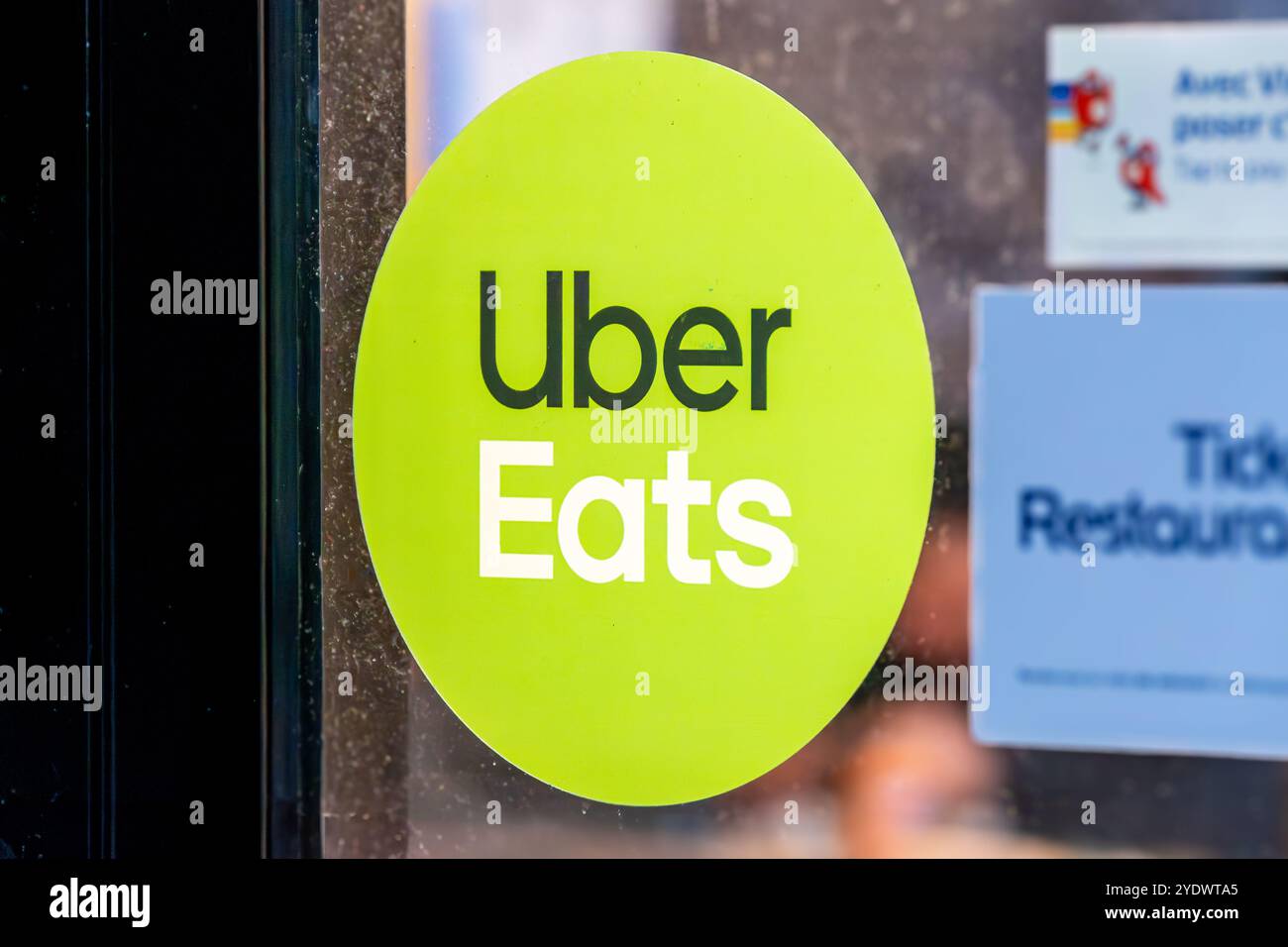 Restaurant window sticker hi-res stock photography and images - Alamy