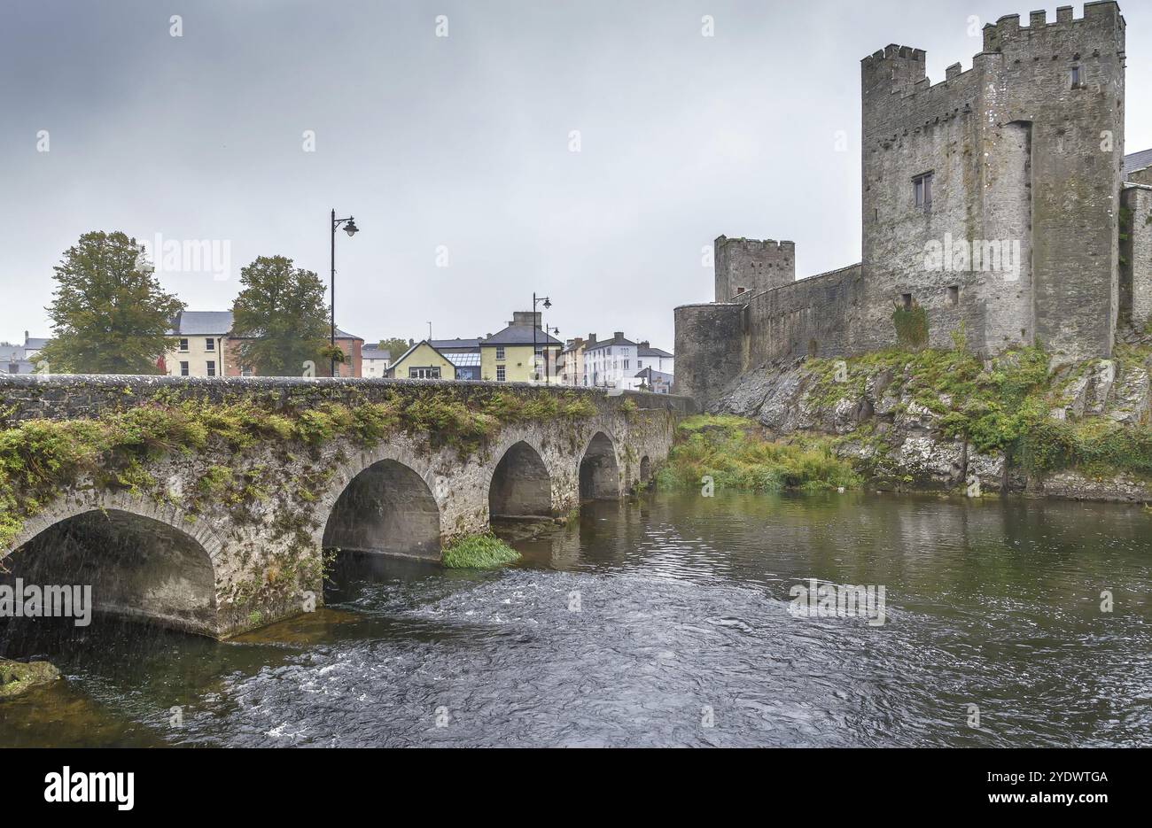 Town ireland hi-res stock photography and images - Alamy