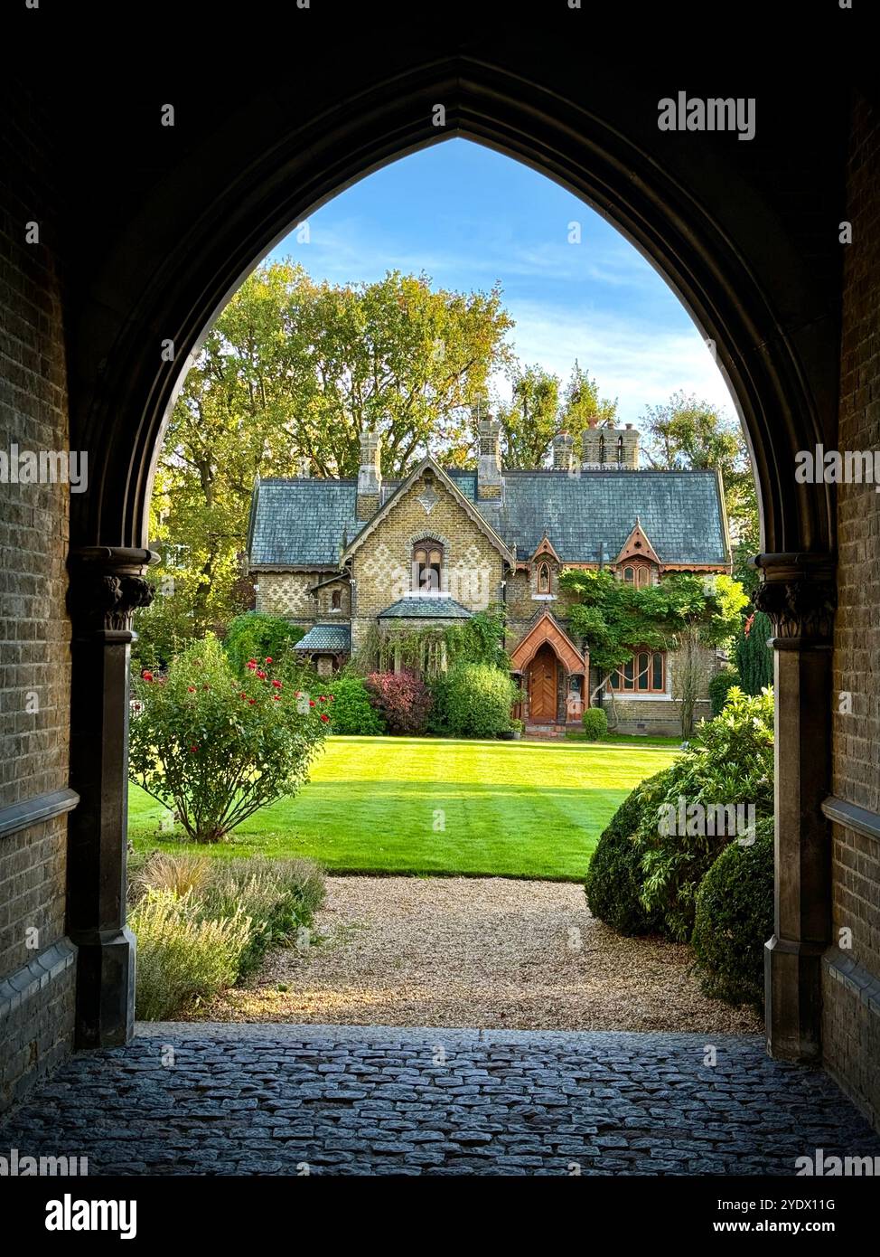 Countryside cottage hi-res stock photography and images - Alamy