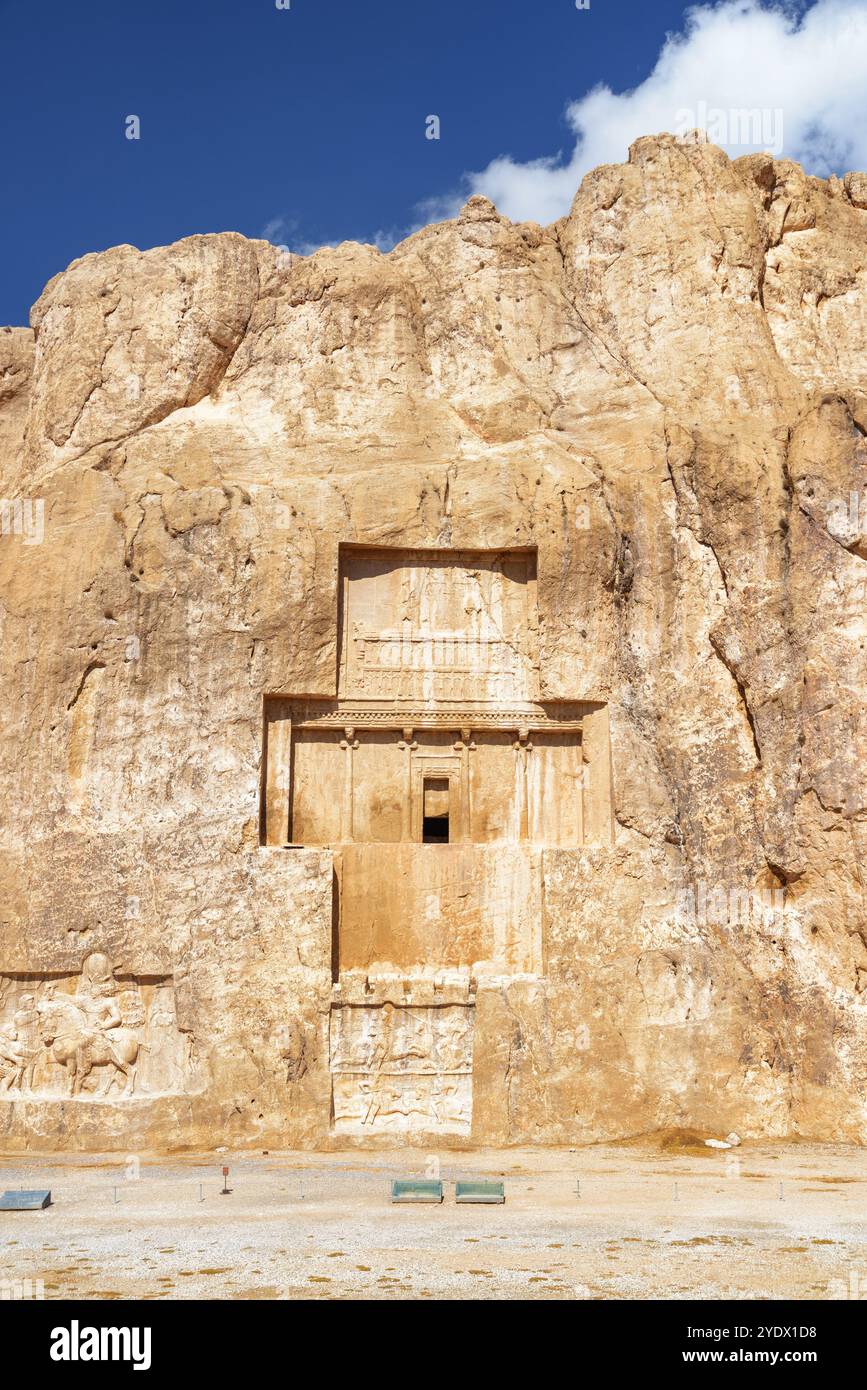 Large tomb belonging to Achaemenid kings. Naqsh-e Rustam, Iran Stock ...