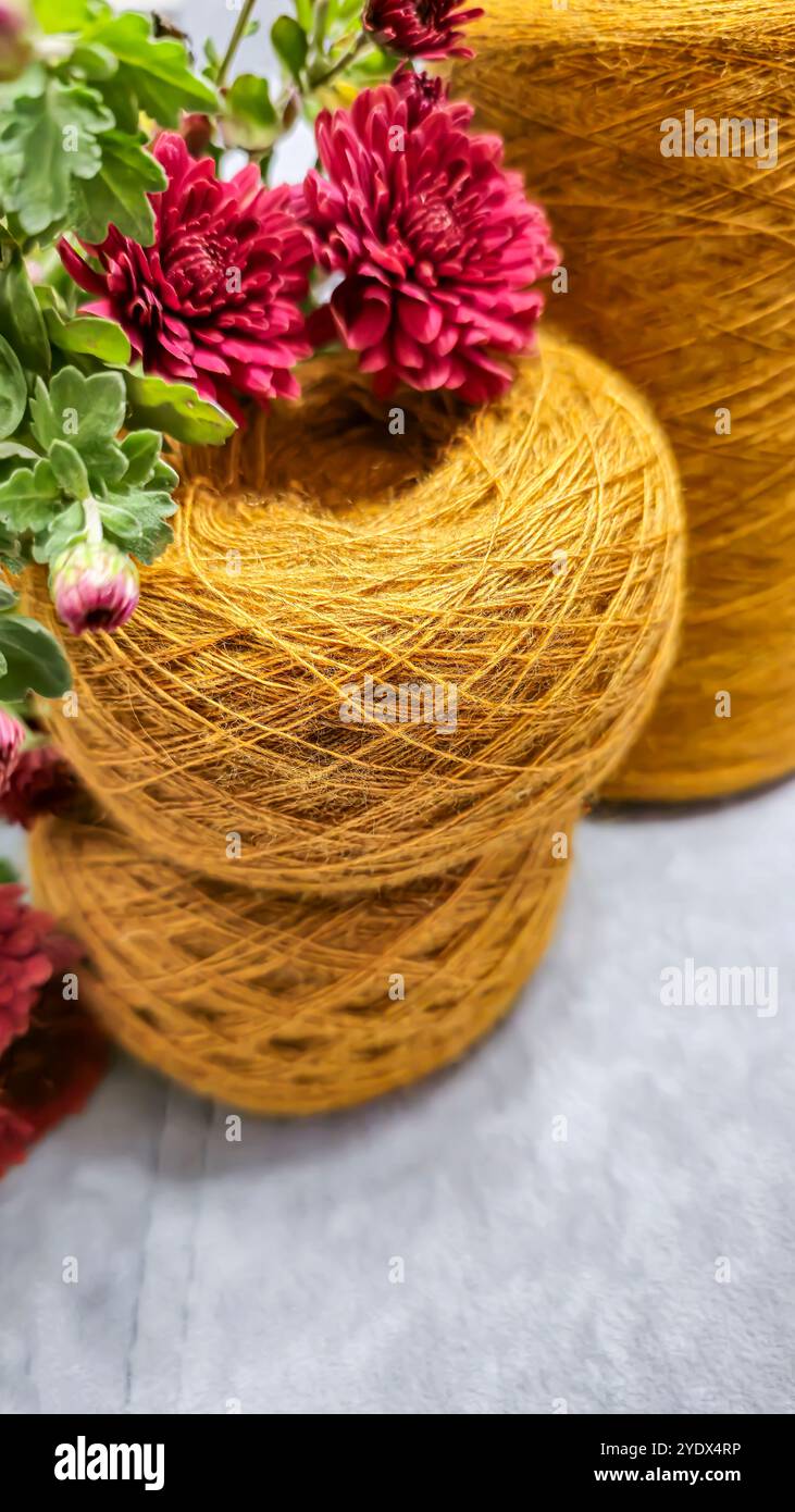 Orange threads for handicrafts. Selecting a color palette for knitting ...