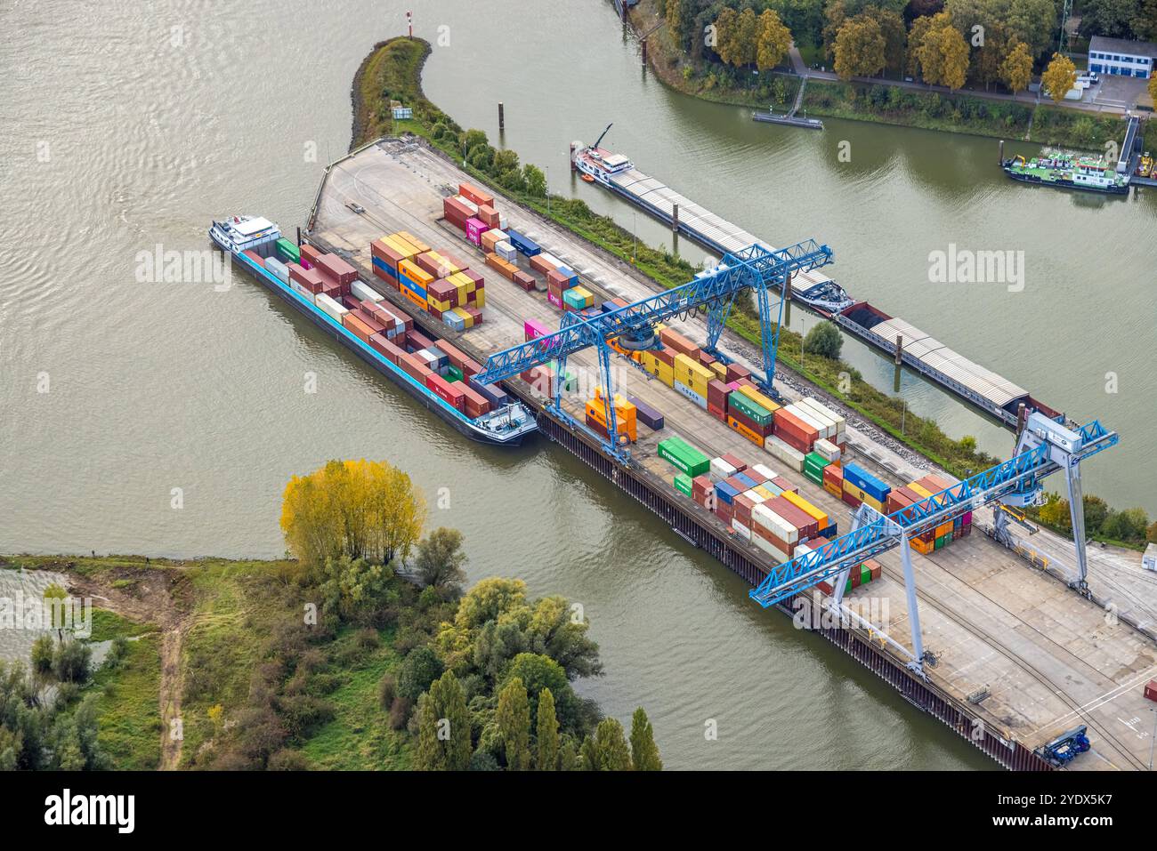 Luftbild, Hafen Emmerich, Löwenberger Landwehr mit Container Terminal ...