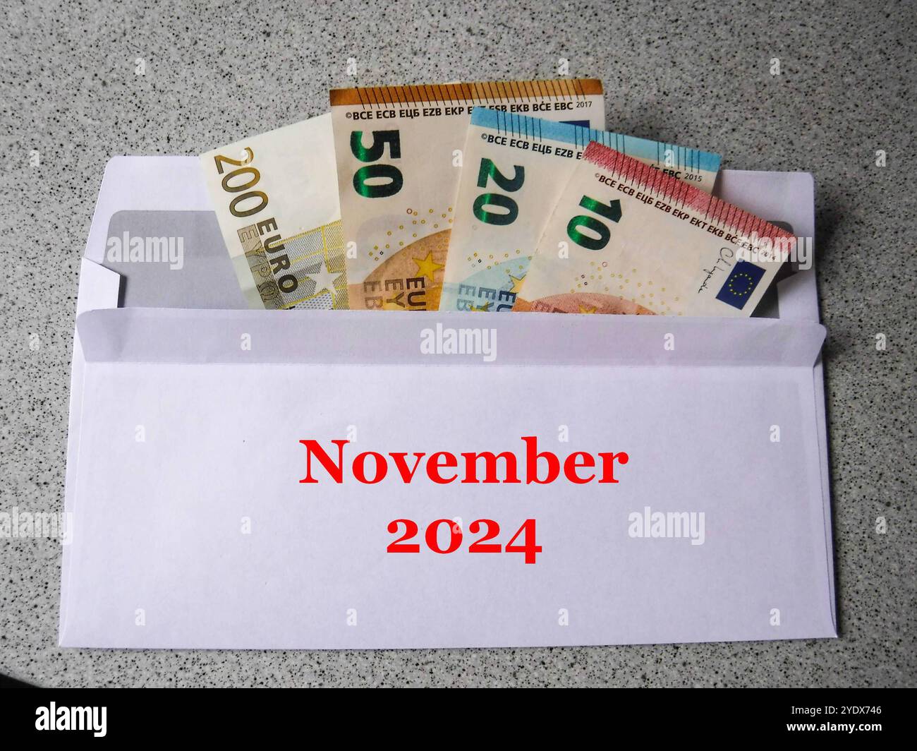 Stockbilder 10/2024 Briefumschlag mit Geld und Aufdruck November 2024 ...