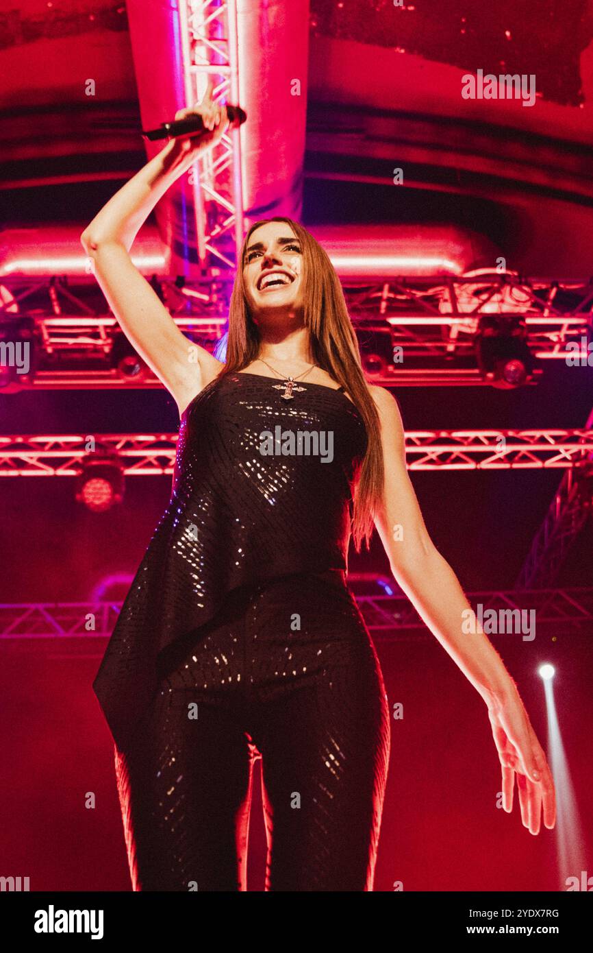 Clara soccini on stage hi-res stock photography and images - Alamy