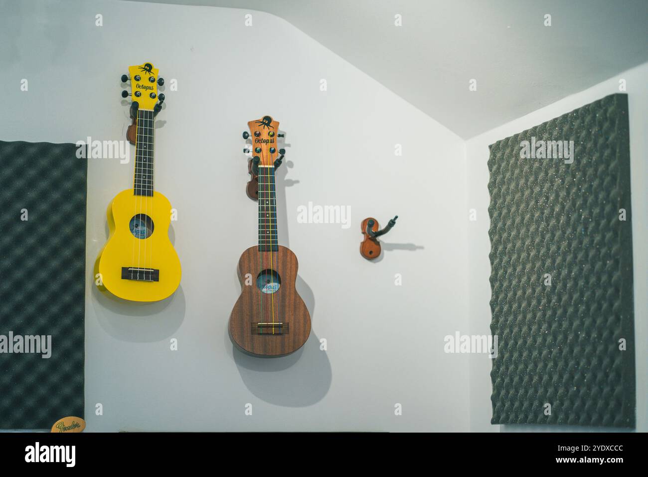 Semitone studios hi-res stock photography and images - Alamy